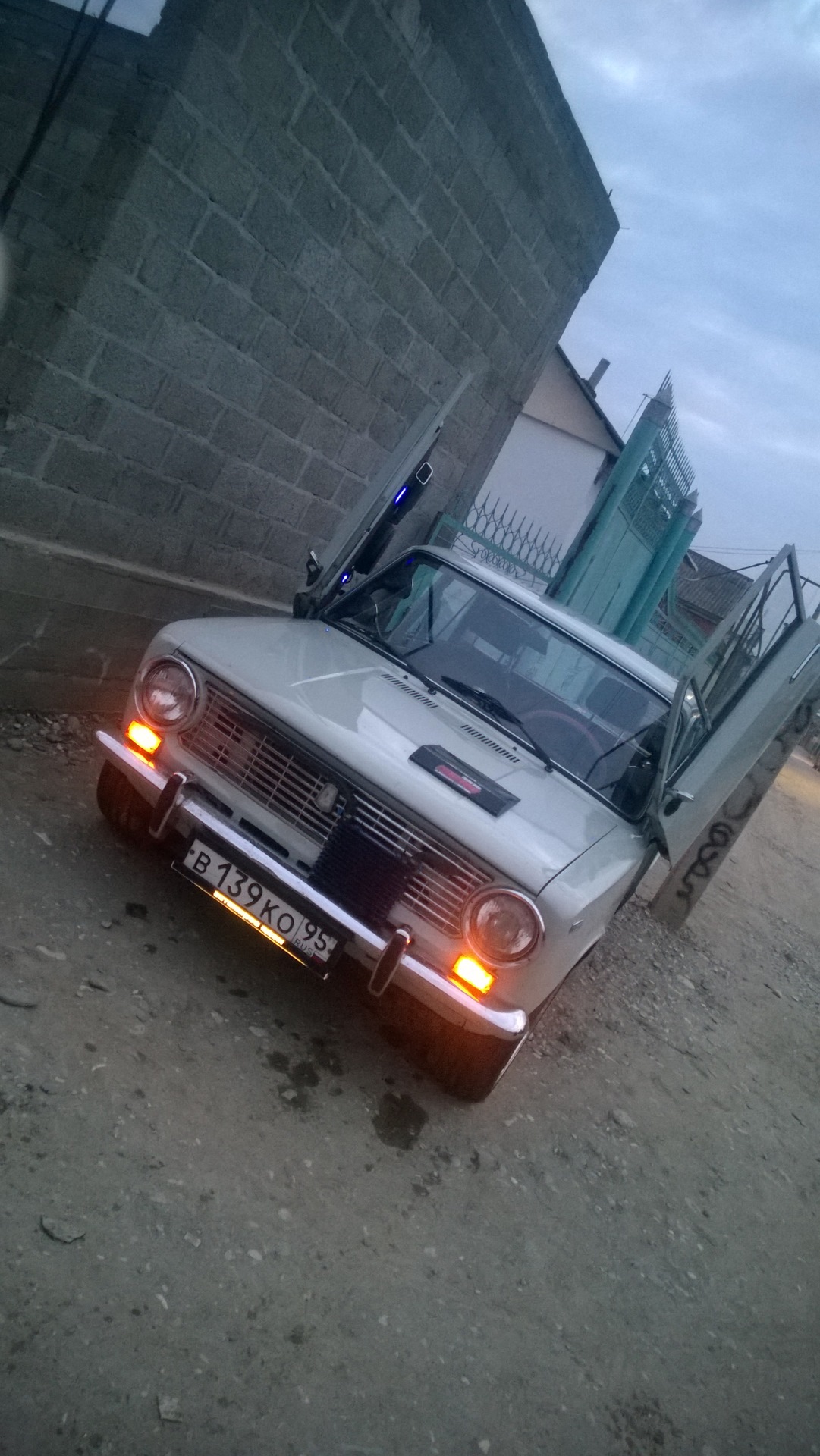 добрый день!ну как вам мой Тюнинг 01? — Lada 2101, 1,6 л, 1973 года | тюнинг | DRIVE2