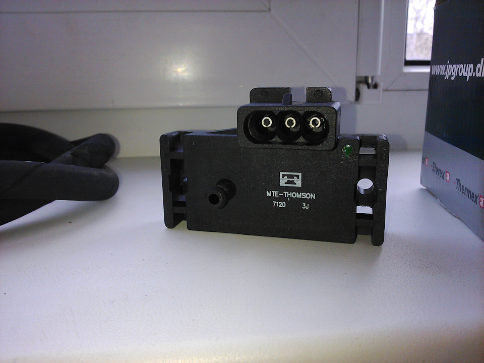 замена ДАД он же map-sensor. — Opel Astra F, 1,6 л, 1997 года | поломка ...