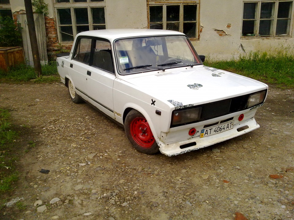 Запил хуле))) Теперь почти на отбойниках))) — Lada 21058, 1,3 л, 1991 ...