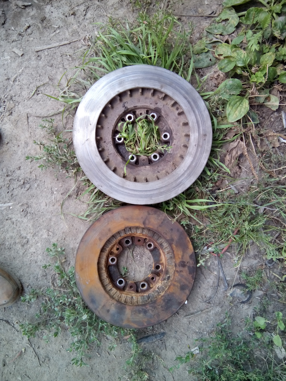 Передние тормозные диски 15" и 16" — Mitsubishi Pajero (2G), 2,5 л ...