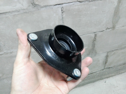 4060A417 Изолятор стойки передней подвески Mitsubishi | Запчасти на DRIVE2