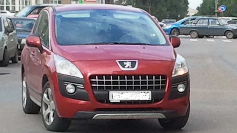 задние тормозные колодки — Peugeot 3008 (1G), 1,6 л, 2011 года ...