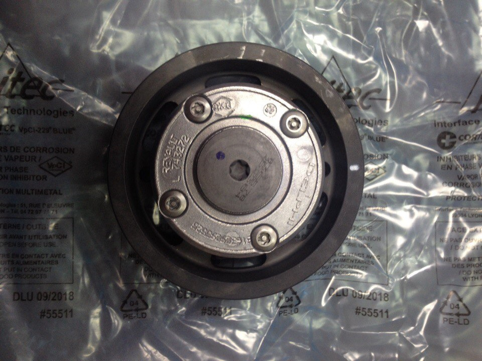 7701478505 Шкив растредвала (+болт+крышка) RENAULT | Запчасти на DRIVE2