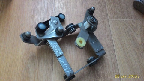 1J0711729F Консоль VAG | Запчасти на DRIVE2