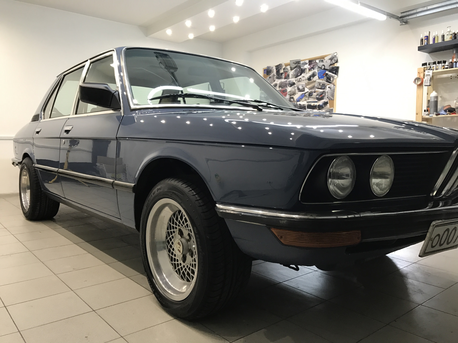 Приз от партнеров ЯнгТаймер феста '2017 — BMW 5 series (E12), 3 л, 1977 ...