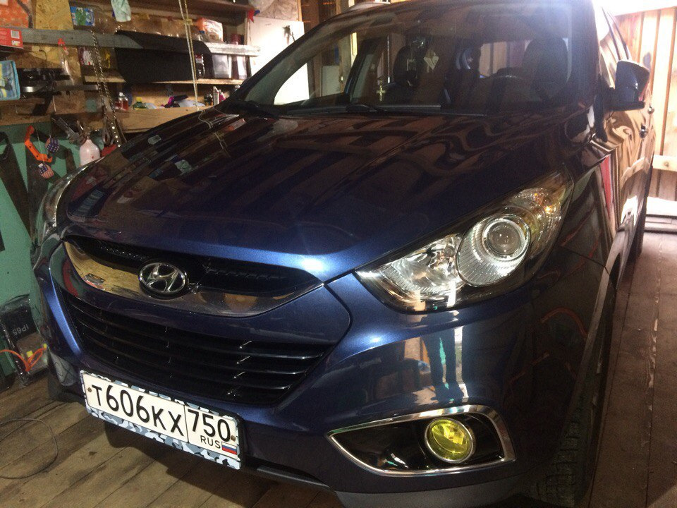 Заглушка на кронштейн крепления сидения. — Hyundai ix35, 2 л, 2010 года ...