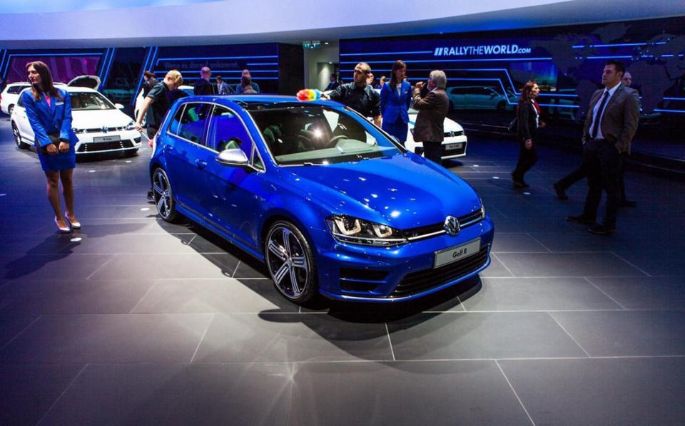 R7 на автосалоне в Франкфурте — Volkswagen Golf R Mk6, 2 л, 2012 года ...