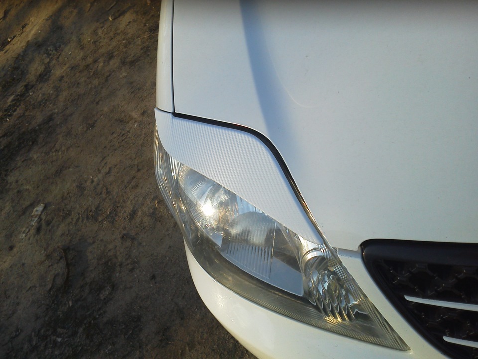 Ресници — Toyota Corolla (120), 1,3 л, 2002 года | тюнинг | DRIVE2