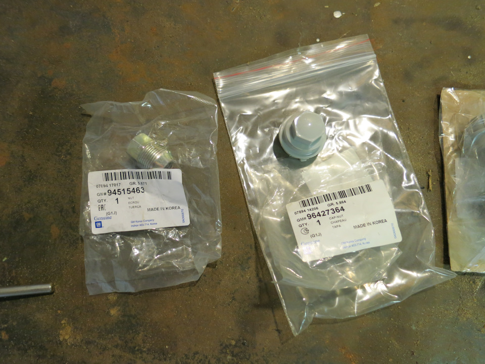 Ремонт декоративных колпаков на колесах — Chevrolet Aveo Sedan (1G), 1 ...