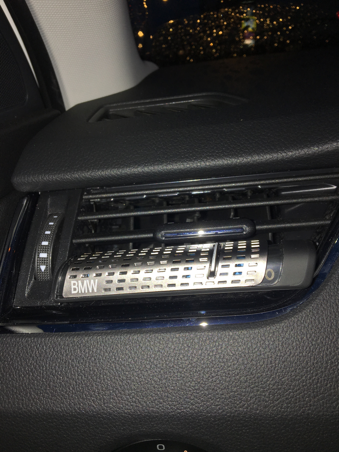 Ароматизатор BMW — Skoda Octavia A7 Mk3, 1,4 л, 2018 года | аксессуары ...