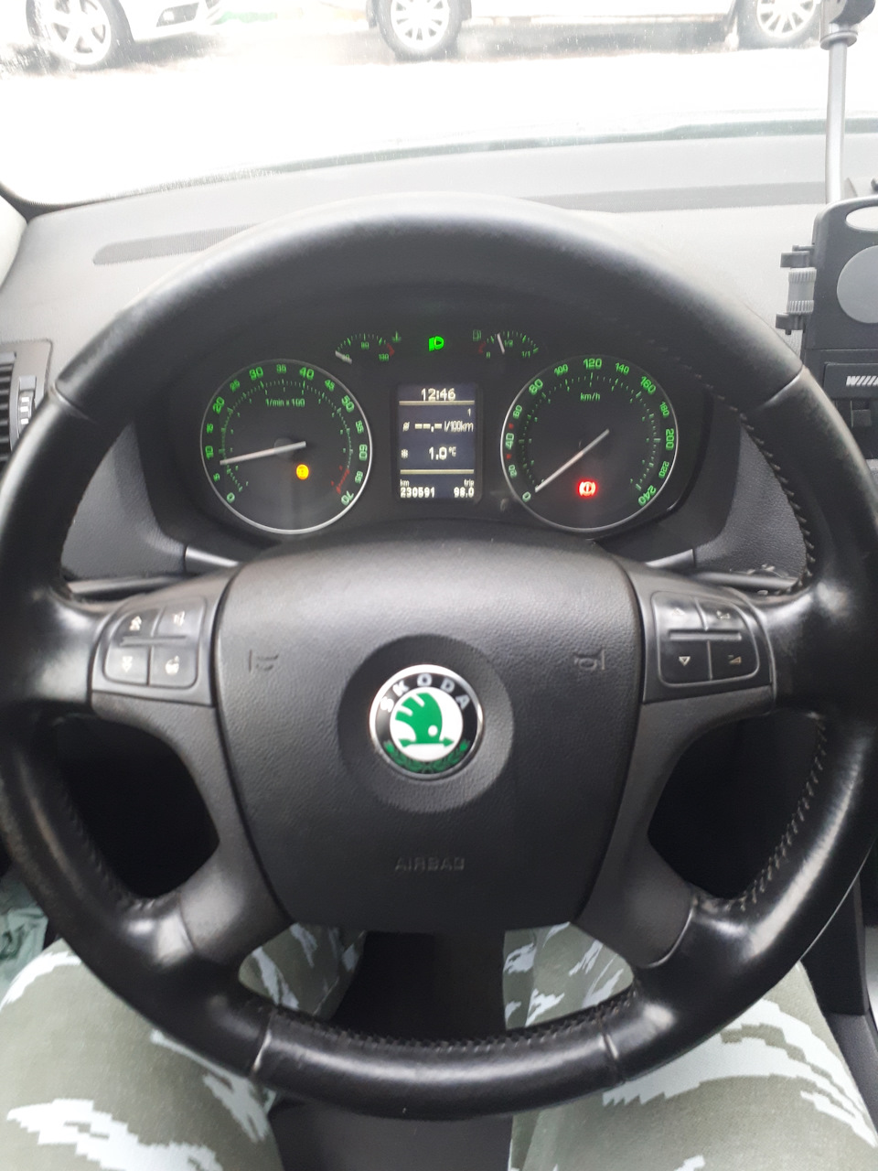Установка мульти руля — Skoda Octavia A5 Mk2, 1,6 л, 2006 года | тюнинг ...