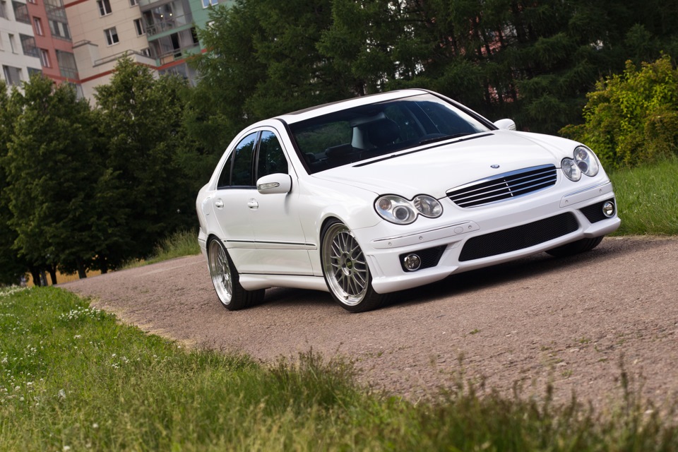 Новый бампер от CLK 63AMG — Mercedes-Benz C 55 AMG (W203), 5,4 л, 2005 ...