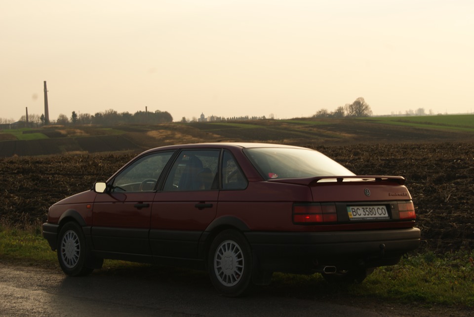 Syncro ROAD — Volkswagen Passat B3, 1,8 л, 1990 года | фотография | DRIVE2