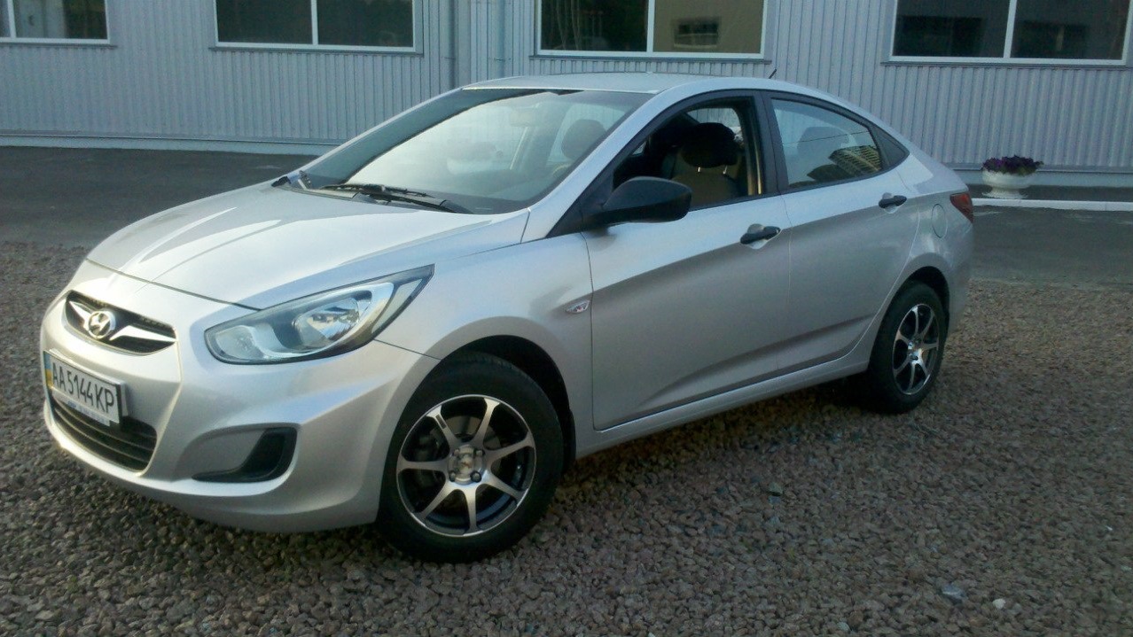 Hyundai Solaris (1G) 1.4 бензиновый 2011 | на DRIVE2