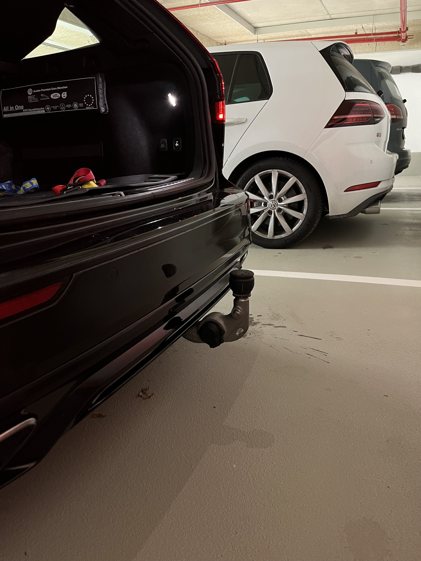 Установка оригинального фаркопа — Volvo V60 (2G), 2 л, 2020 года ...