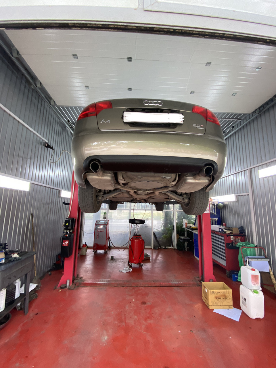 Масло АКПП, ксенон — Audi A4 (B7), 2 л, 2005 года | визит на сервис ...