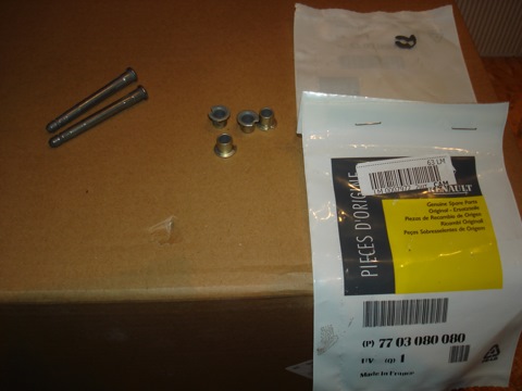 7703080080 Шайба-фиксатор оси петли двери (мет) RENAULT | Запчасти на ...