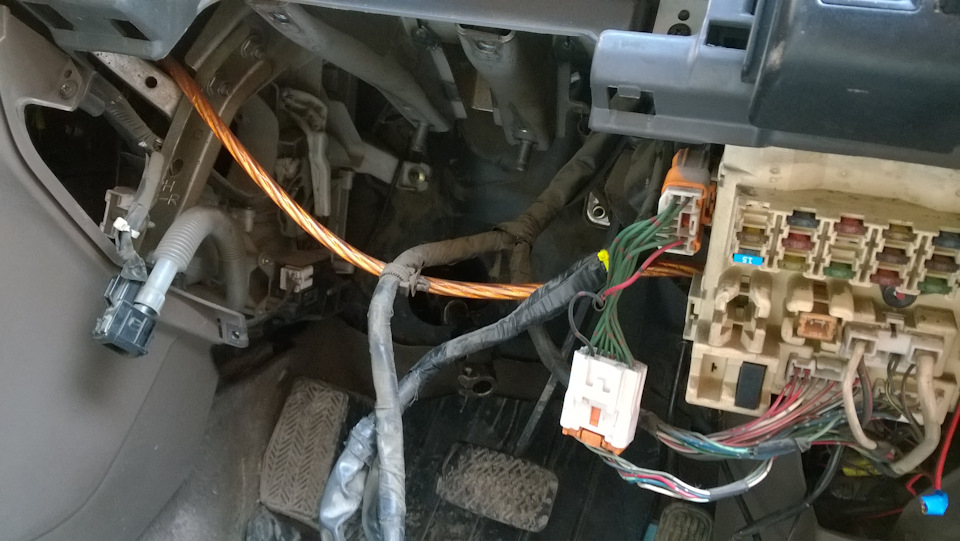замена втулки рулевой колонки — Toyota Sprinter (110), 1,5 л, 1995 года ...