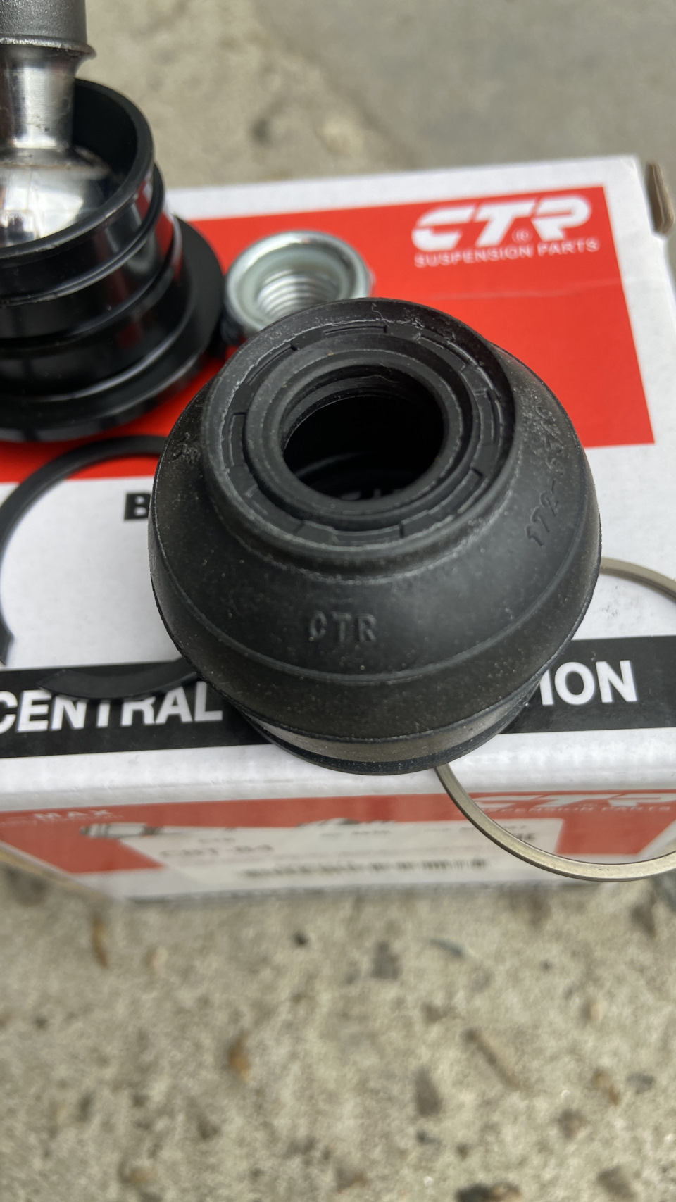 Замена передних шаровых, нижних и верхних. — Toyota Mark II (110), 2 л, 2003 года | поломка | DRIVE2