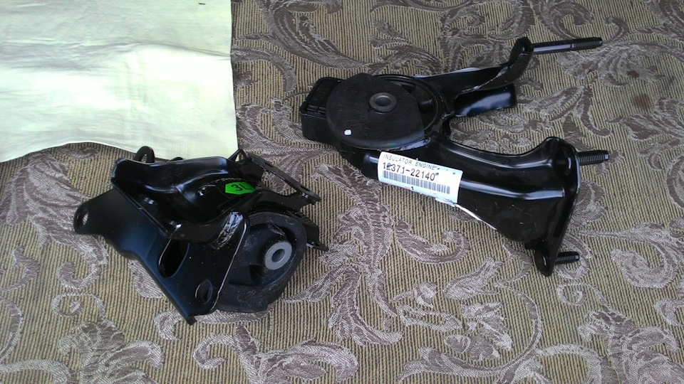 1237122140 Картридж подушки двигателя RR TOYOTA COROLLA RUNX/ALLEX 01 ...