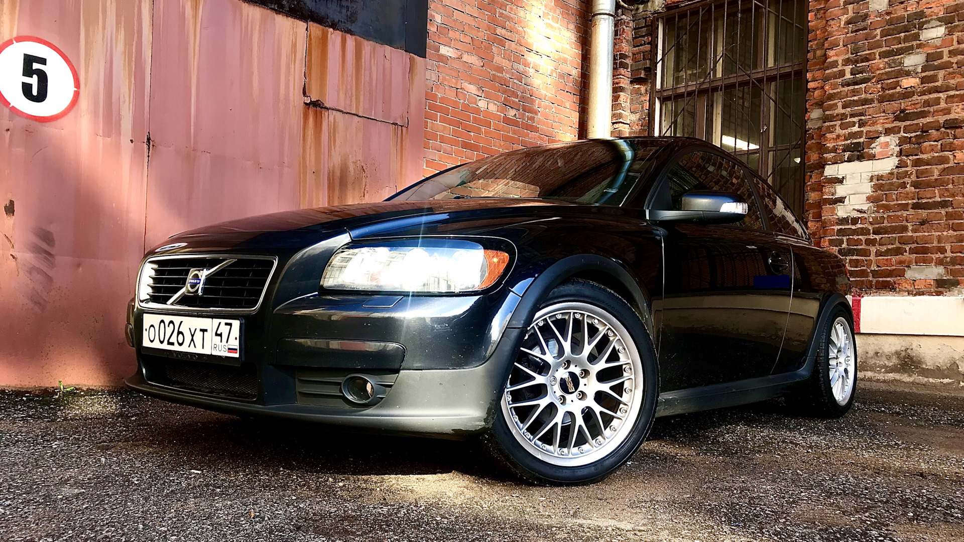 Volvo C30 1.6 бензиновый 2007 | Бестия на DRIVE2