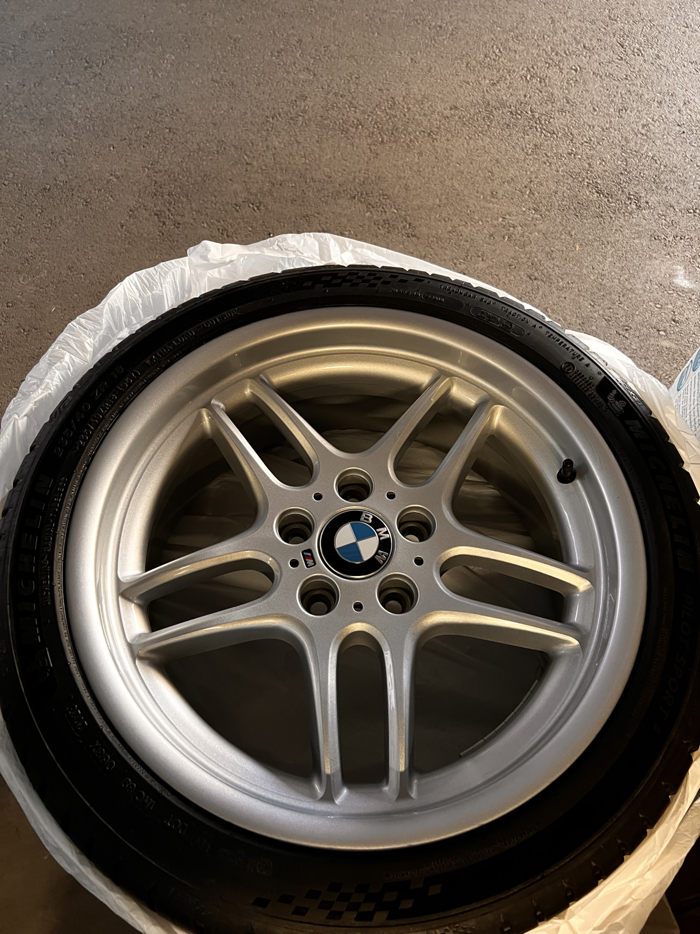 Вездесущий Мparallel Style 37 — BMW M5 (E34), 3,8 л, 1992 года | шины ...