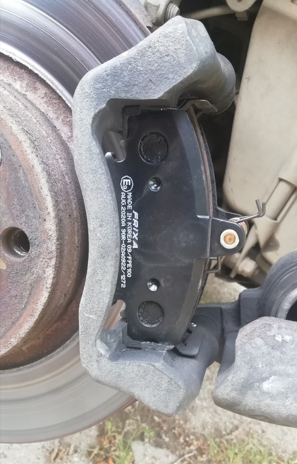 FPE100 КОЛОДКИ ТОРМОЗНЫЕ ПЕРЕДНИЕ HANKOOK | Запчасти на DRIVE2