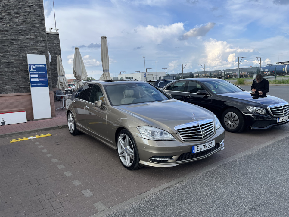 Дрожь линзы в фаре — Mercedes-Benz S-Class (W221), 3,5 л, 2009 года ...
