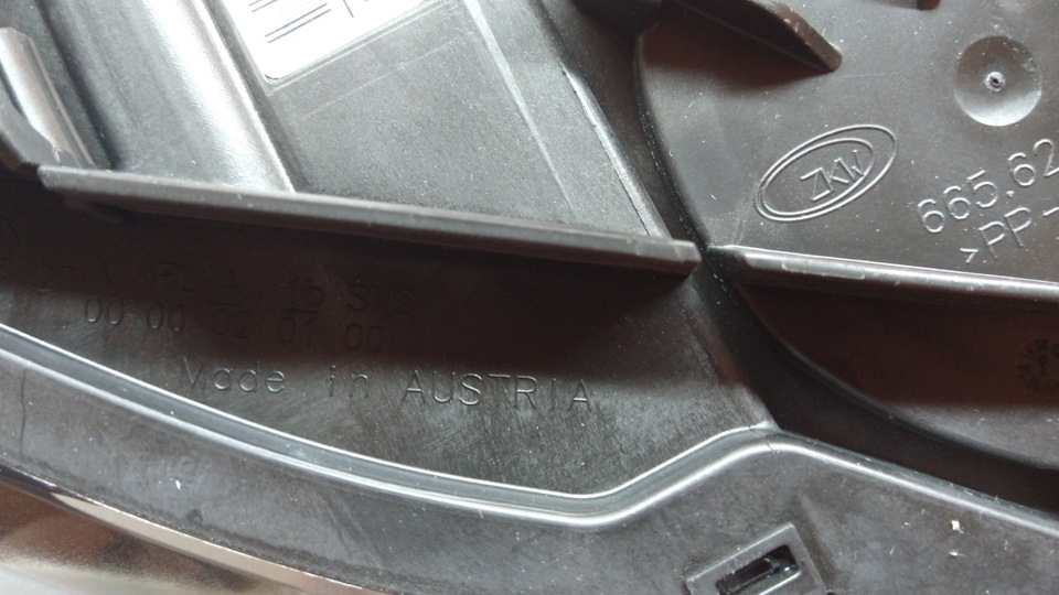 Фара правая AHL LCI e90 на BMW 3 series Touring (E91), BMW 3 series ...