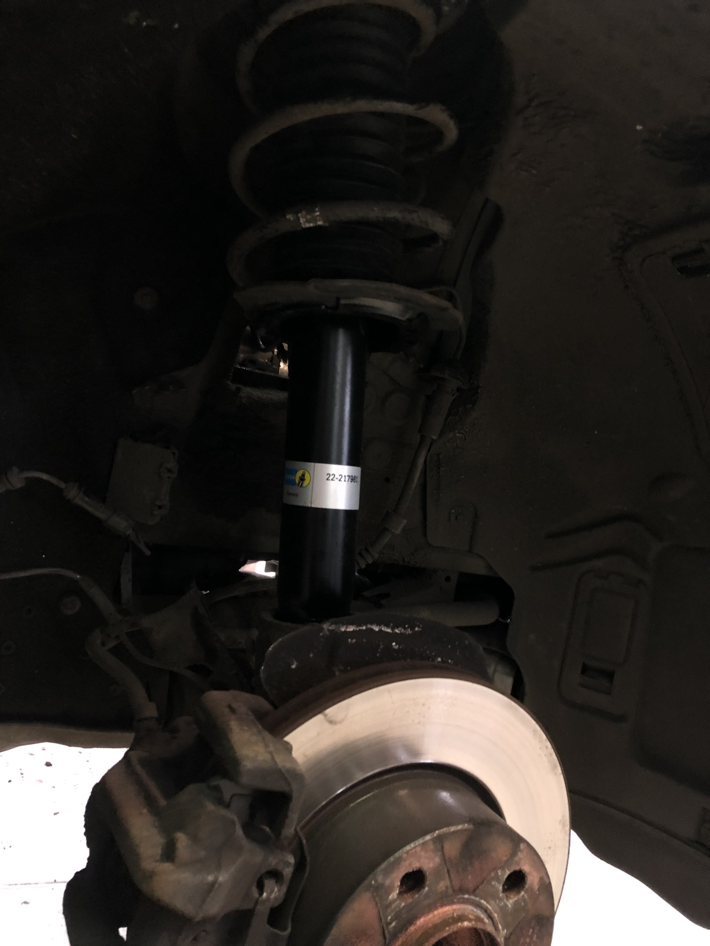 ⚙🧰Замена передних амортизаторов — BMW 1 series (F20), 1,6 л, 2013 года ...