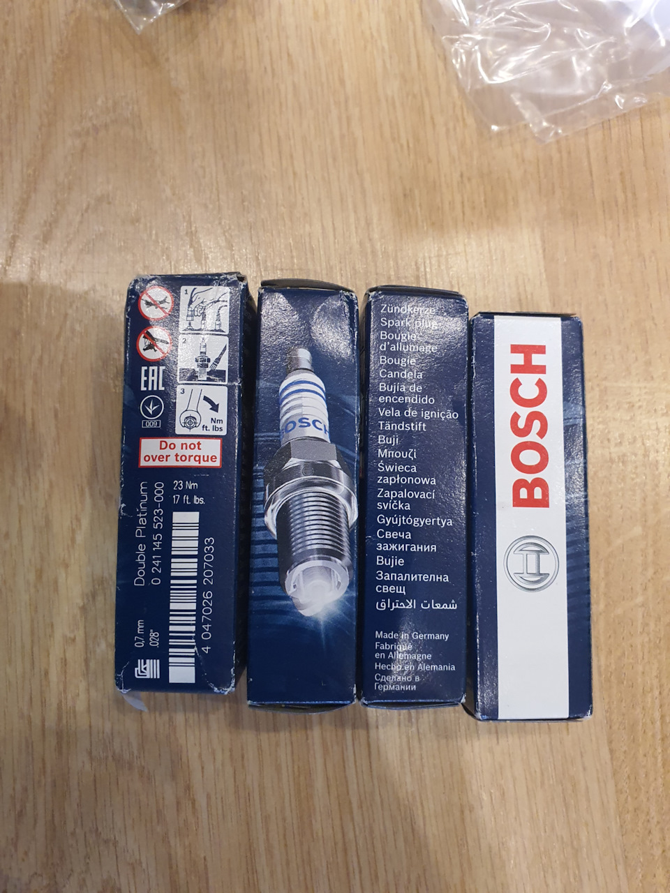 0241145523 СВЕЧА ЗАЖИГАНИЯ Y5KPP332 (0.7), 1ШТ BOSCH | Запчасти на DRIVE2