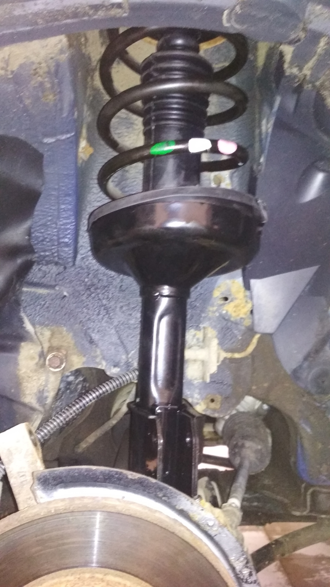 Замена передних Амортизаторов renault symbol 1.4, 8кл 2003г — Renault ...