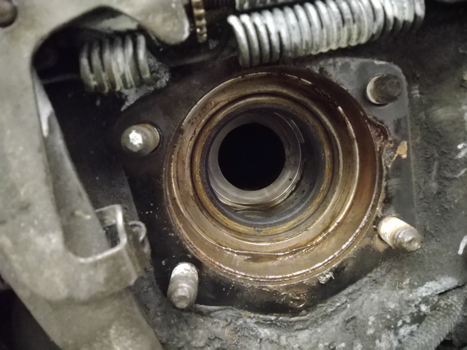 Замена подшипников полуосей. — Toyota Town Ace Noah, 2,2 л, 2000 года ...