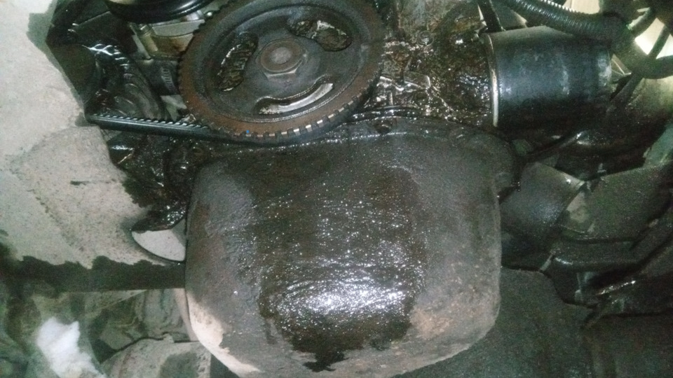 Сальник потик + сбежал тосол — Lada 4x4 5D, 1,7 л, 2006 года | своими ...