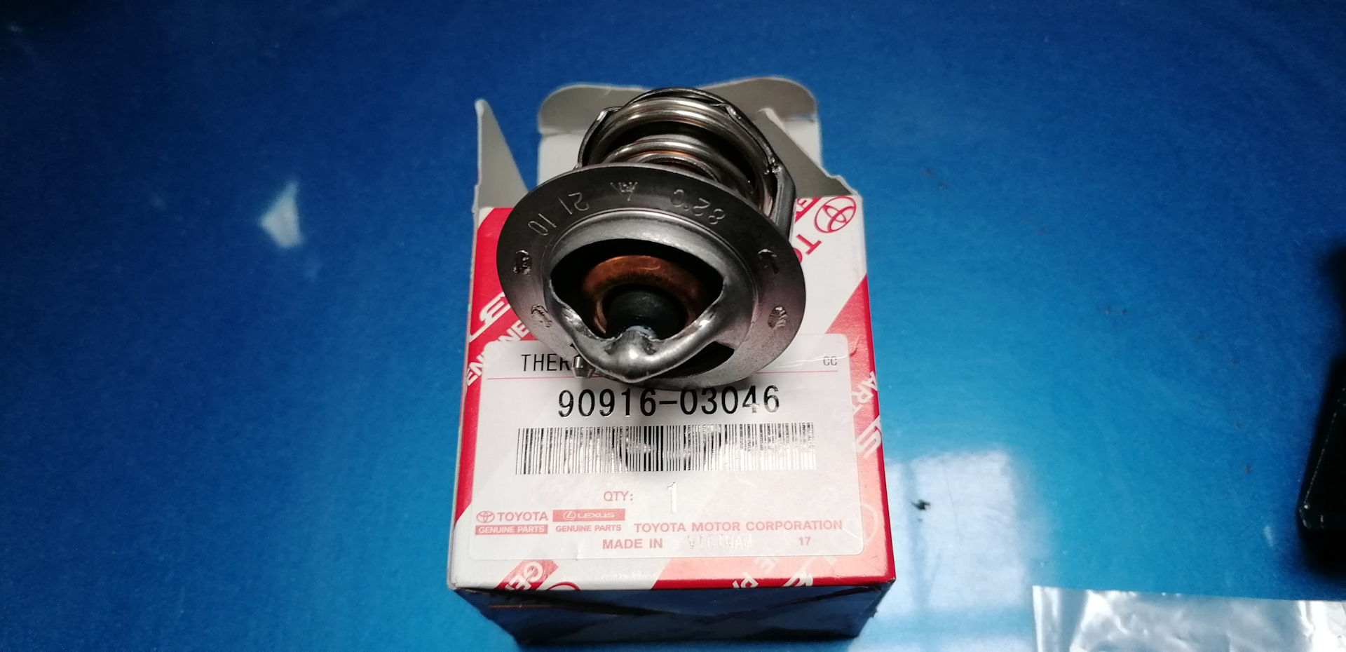 Термостат + опора ДВС — Toyota Avensis I, 1,8 л, 1998 года | запчасти ...