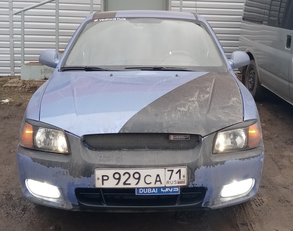 Красим фары! Черные маски или делаем вид агрессивнее — Hyundai Accent ...