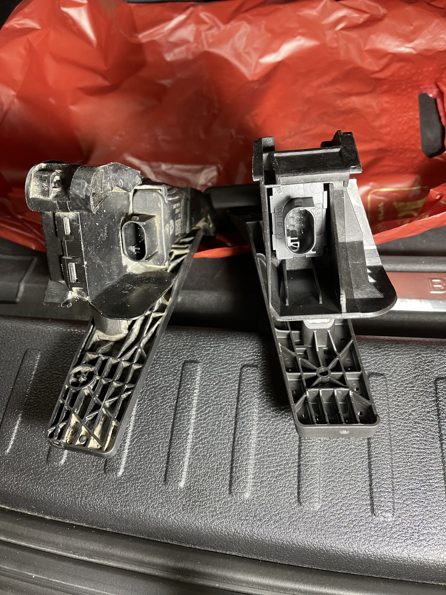 Педаль газа от G серии на BMW F25 \ F26 — BMW X4 (F26), 3 л, 2017 года ...