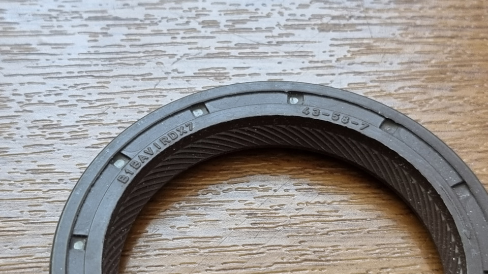 Сальник коленвала передний / коробки передач на Honda Accord (7G ...