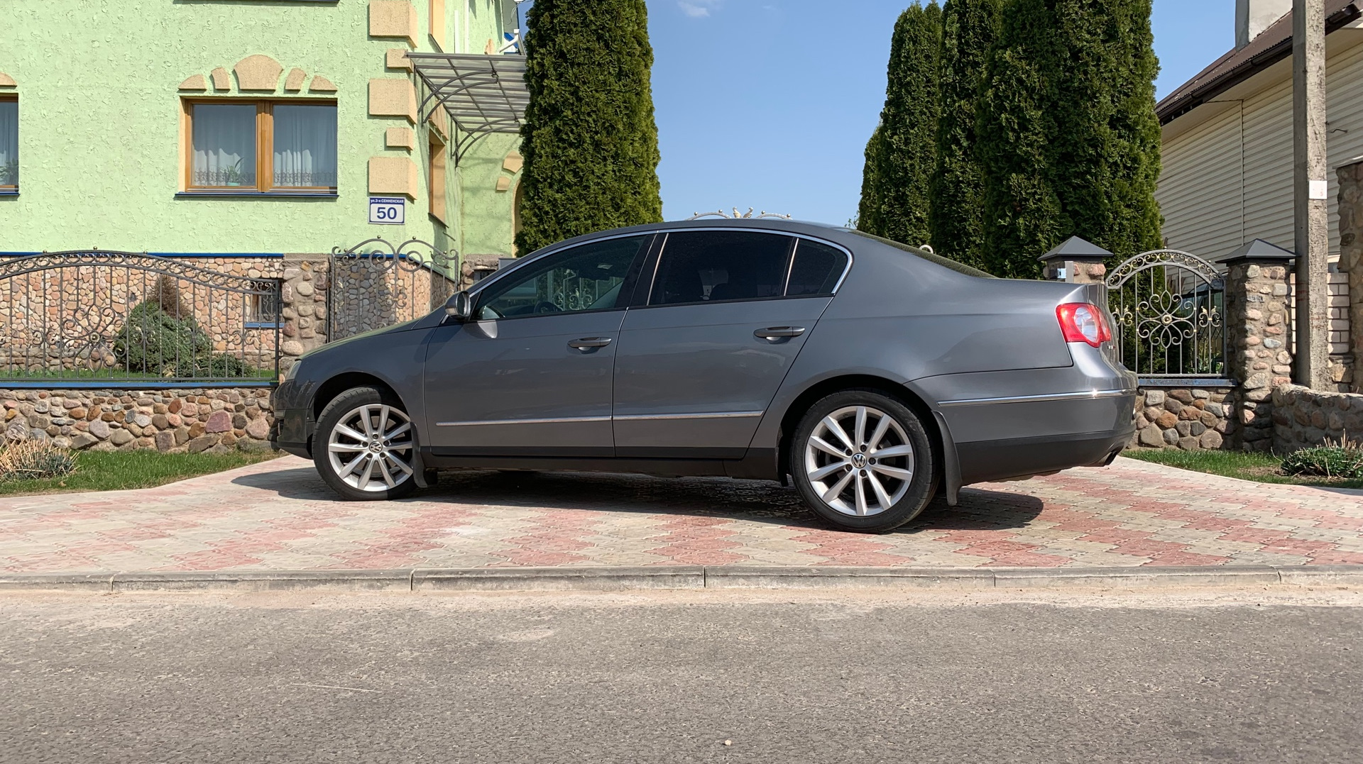 Volkswagen Passat B6 1.8 бензиновый 2008 | Grey ☠ на DRIVE2