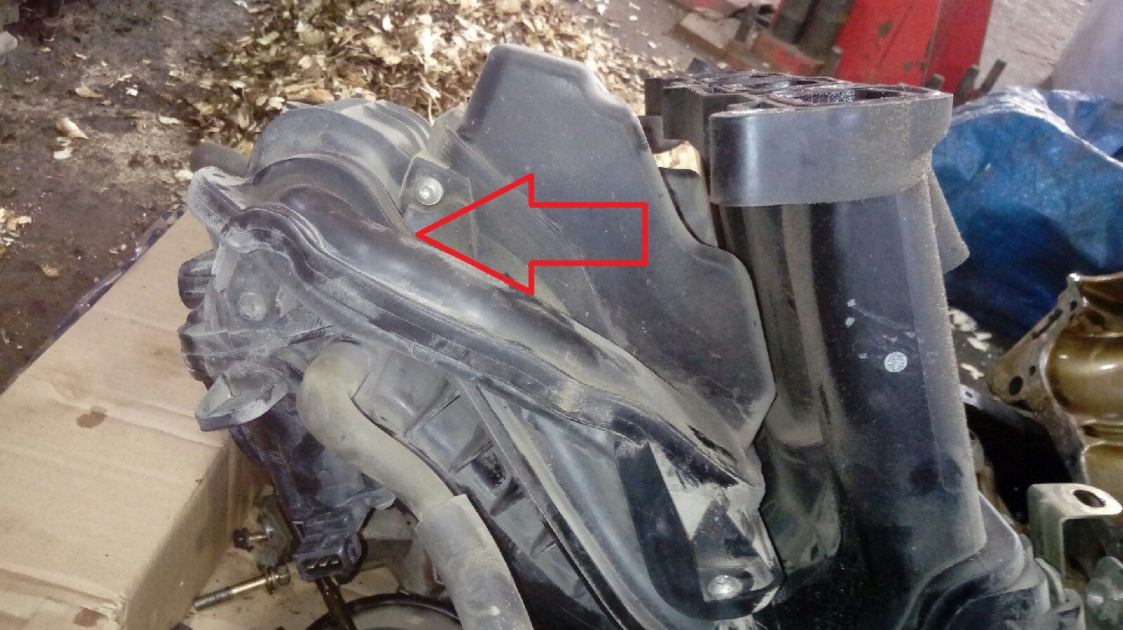 Замена передних колодок (100500 км) — Volkswagen Polo Sedan, 1,6 л ...