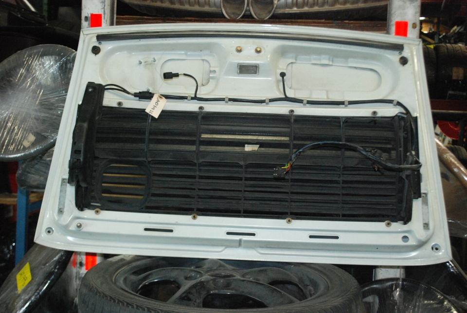 Ставим заводской спойлер — 2 часть — Porsche 911 (993), 3,6 л, 1994 ...