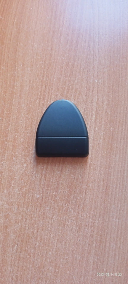 7L6845227E Кнопка открывания багажника VAG | Запчасти на DRIVE2