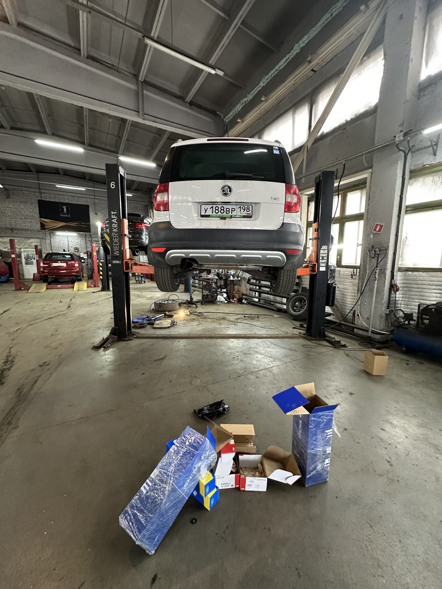 Забрякала передняя подвеска Yeti — Skoda Yeti, 1,2 л, 2011 года | визит ...