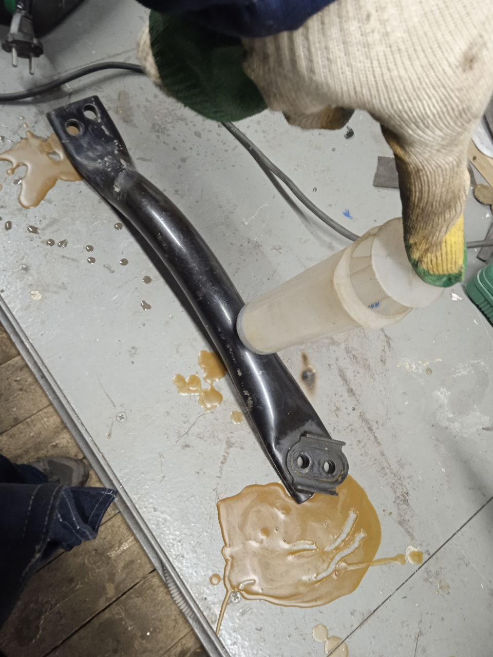 Кронштейн коробки передач и суровость физики — Toyota Land Cruiser ...