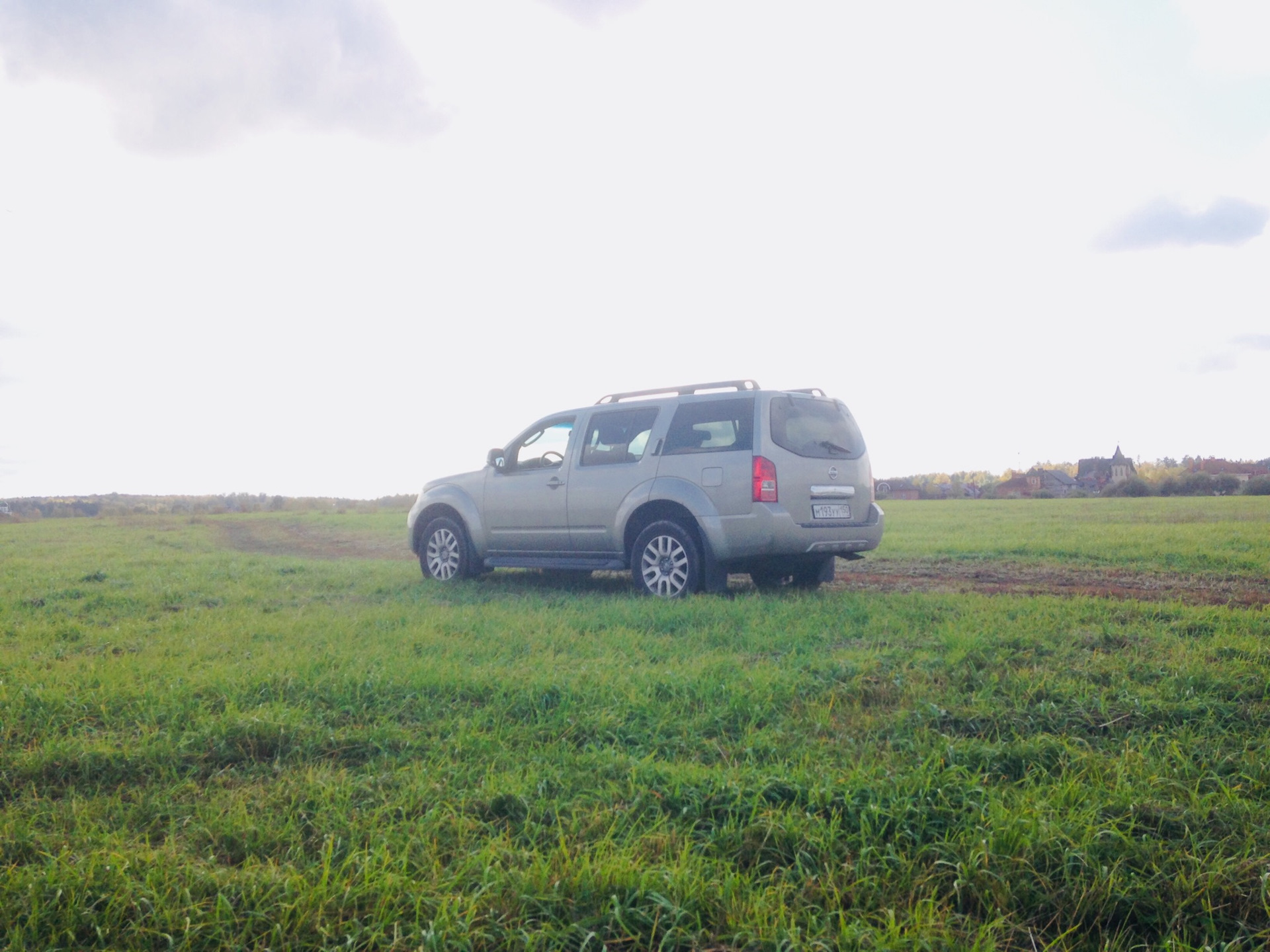 Нужна зима нешип 255/60 r18 — Nissan Pathfinder (3G), 2,5 л, 2008 года ...