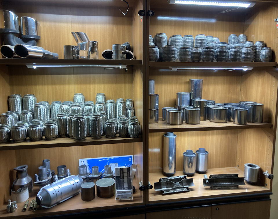 Замена гофры — Volvo V50, 2,4 л, 2008 года | визит на сервис | DRIVE2