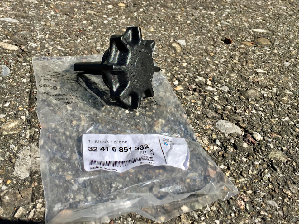 32416851332 Крышка CHF 11.S BMW | Запчасти на DRIVE2