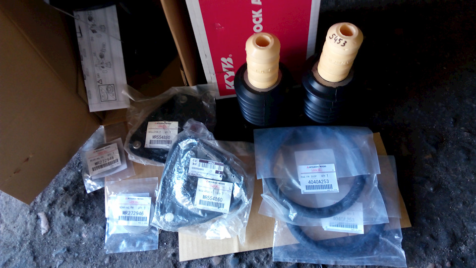 замена передних стоек! — Mitsubishi Lancer IX, 2 л, 2004 года | визит ...