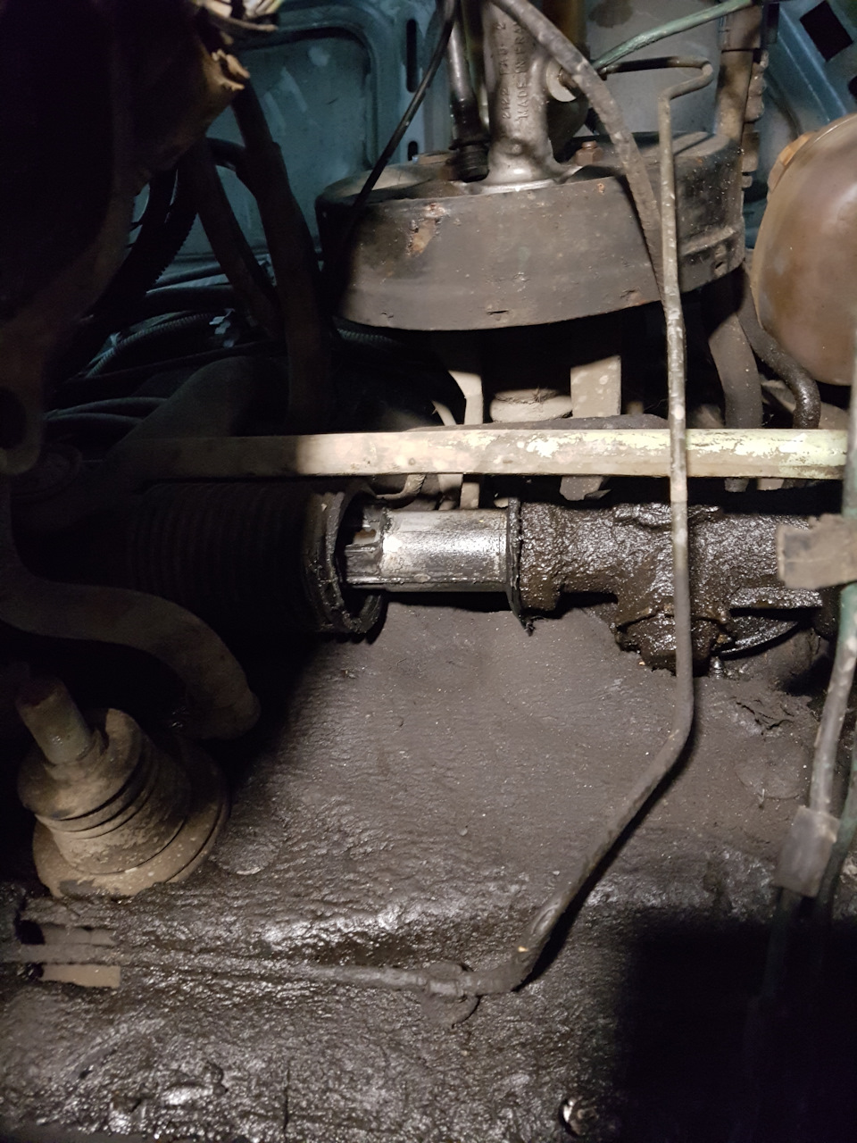 Замена заднего сальника коленвала — Opel Astra F, 1,8 л, 1992 года ...