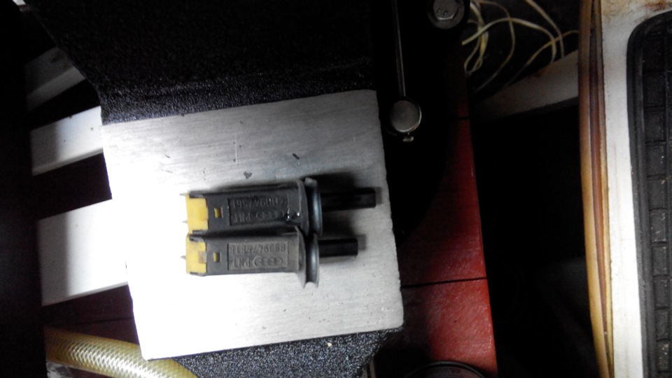 Подсветка пространства ног — Audi A6 (C4), 2,5 л, 1997 года | стайлинг ...